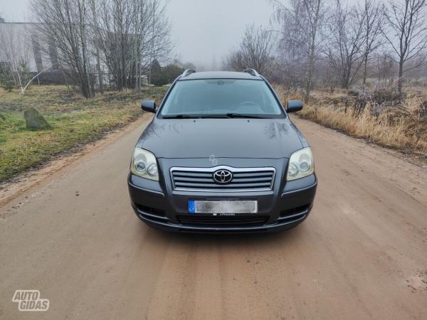 Pelēks Toyota Avensis 2006 Viļņa, ar dzinēja tilpumu 2.20 L un nobraukumu 310 tūkst. km par 1400 €, foto 1 vietnē AUTOMOTO.COM.LV