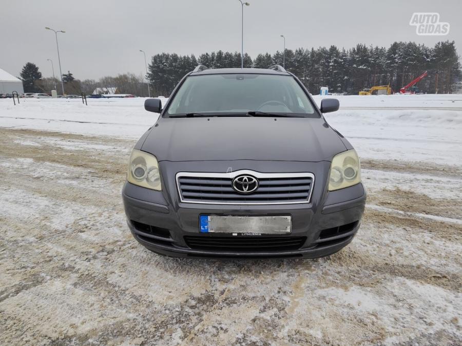 Grey Toyota Avensis 2006 in Vilnius, with an engine capacity of 2.20 L and mileage of 320 thousand km for 1200 €, photo 2 on AUTOMOTO.COM.LV