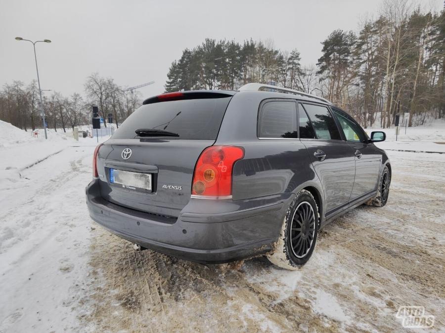 Grey Toyota Avensis 2006 in Vilnius, with an engine capacity of 2.20 L and mileage of 320 thousand km for 1200 €, photo 4 on AUTOMOTO.COM.LV