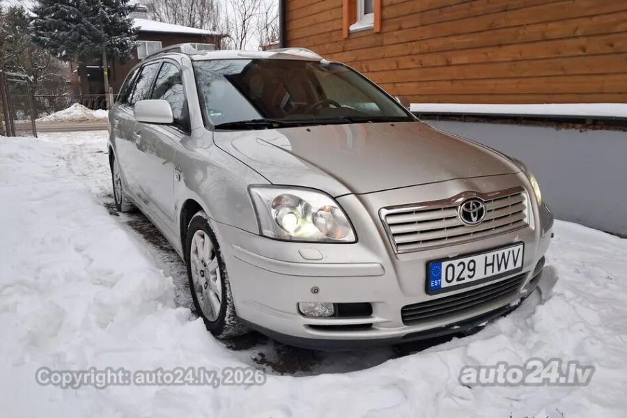 Pelēks Toyota Avensis 2006 Tallina, ar dzinēja tilpumu 2.20 L un nobraukumu 184 tūkst. km par 2800 €, foto 1 vietnē AUTOMOTO.COM.LV