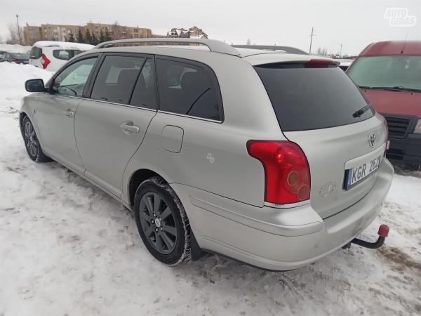 Pelēks Toyota Avensis 2006 Šauļi, ar dzinēja tilpumu 2.20 L un nobraukumu 298 tūkst. km par 1450 €, foto 5 vietnē AUTOMOTO.COM.LV
