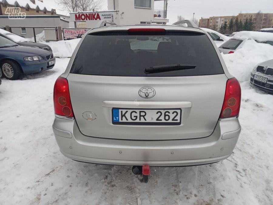 Pelēks Toyota Avensis 2006 Šauļi, ar dzinēja tilpumu 2.20 L un nobraukumu 298 tūkst. km par 1450 €, foto 6 vietnē AUTOMOTO.COM.LV