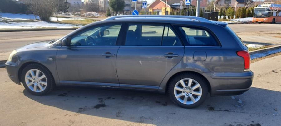 Pelēks Toyota Avensis 2006 Viļņa, ar dzinēja tilpumu 2.20 L un nobraukumu 322 tūkst. km par 1480 €, foto 3 vietnē AUTOMOTO.COM.LV