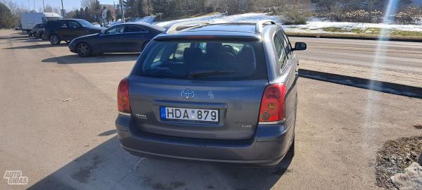 Pelēks Toyota Avensis 2006 Viļņa, ar dzinēja tilpumu 2.20 L un nobraukumu 322 tūkst. km par 1480 €, foto 5 vietnē AUTOMOTO.COM.LV
