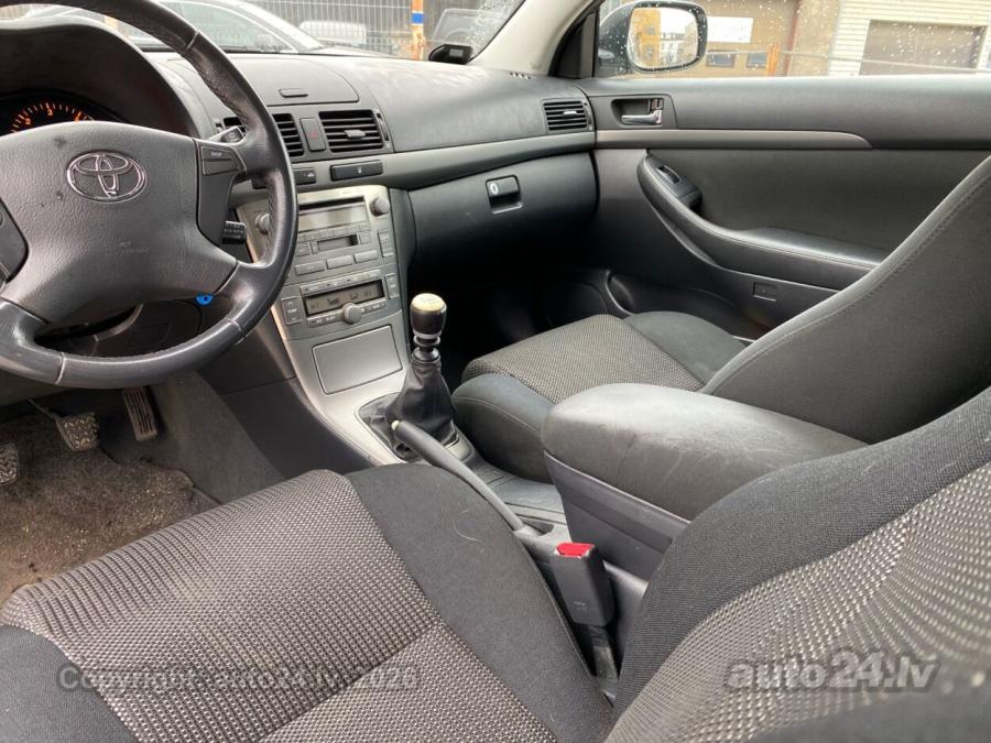 Grey Toyota Avensis 2006 in Tallinn, with an engine capacity of 2.00 L and mileage of 420 thousand km for 1500 €, photo 5 on AUTOMOTO.COM.LV