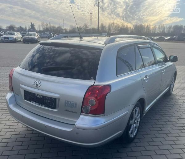 Pelēks Toyota Avensis 2006 Marijampole, ar dzinēja tilpumu 1.80 L un nobraukumu 245 tūkst. km par 2850 €, foto 4 vietnē AUTOMOTO.COM.LV