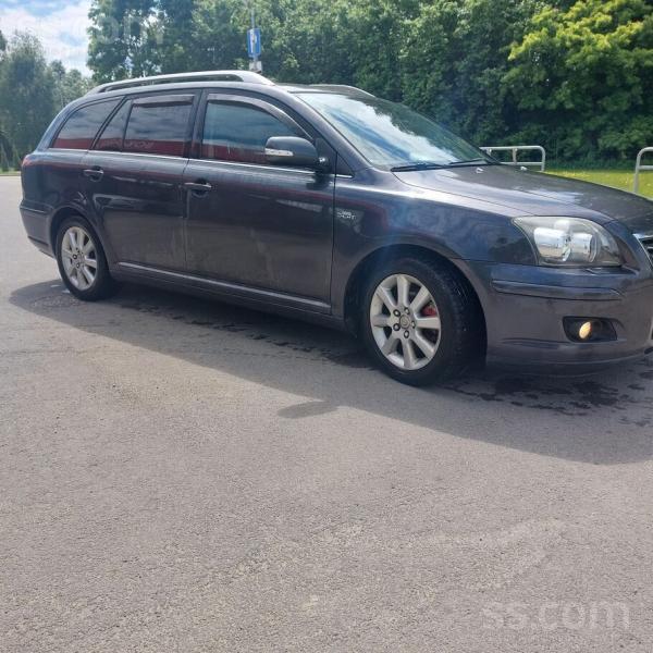 Серый Тойота Авенсис 2006 в Бауска, объемом двигателя 2.20 л и пробегом 348 тыс. км за 1850 €, фото 3 на AUTOMOTO.COM.LV