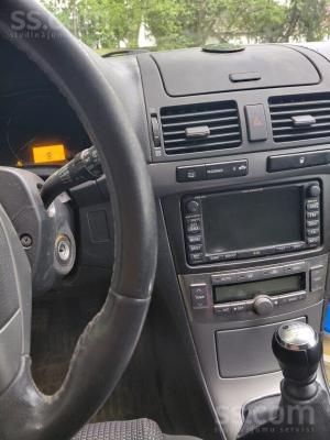 Pelēks Toyota Avensis 2006 Bauska, ar dzinēja tilpumu 2.20 L un nobraukumu 348 tūkst. km par 1850 €, foto 5 vietnē AUTOMOTO.COM.LV
