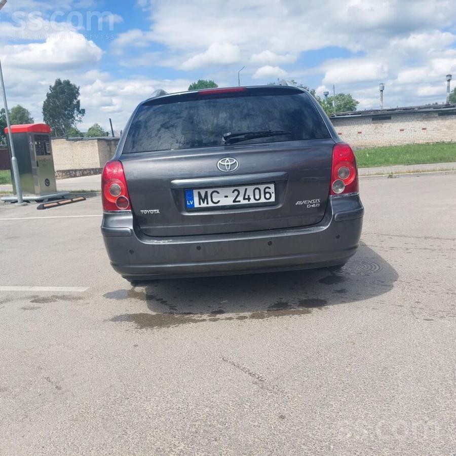 Pelēks Toyota Avensis 2006 Bauska, ar dzinēja tilpumu 2.20 L un nobraukumu 348 tūkst. km par 1850 €, foto 11 vietnē AUTOMOTO.COM.LV