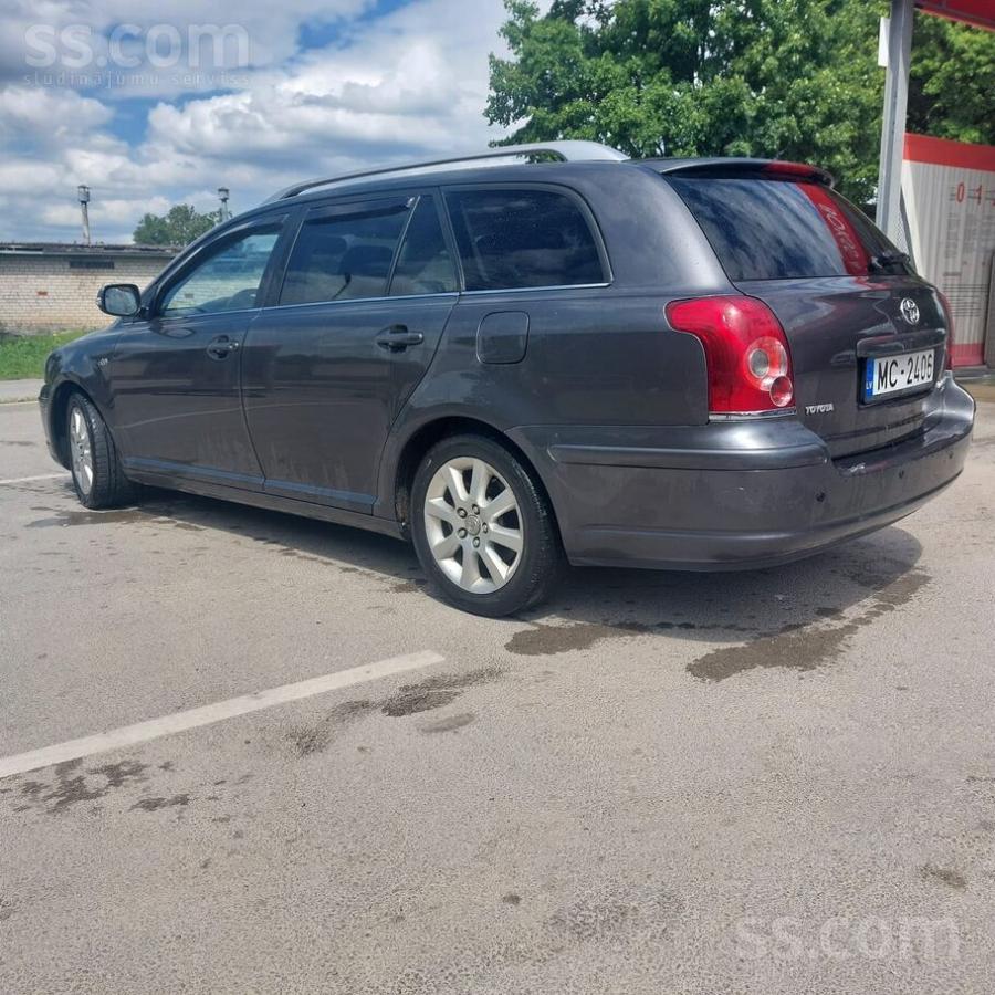 Pelēks Toyota Avensis 2006 Bauska, ar dzinēja tilpumu 2.20 L un nobraukumu 348 tūkst. km par 1850 €, foto 12 vietnē AUTOMOTO.COM.LV