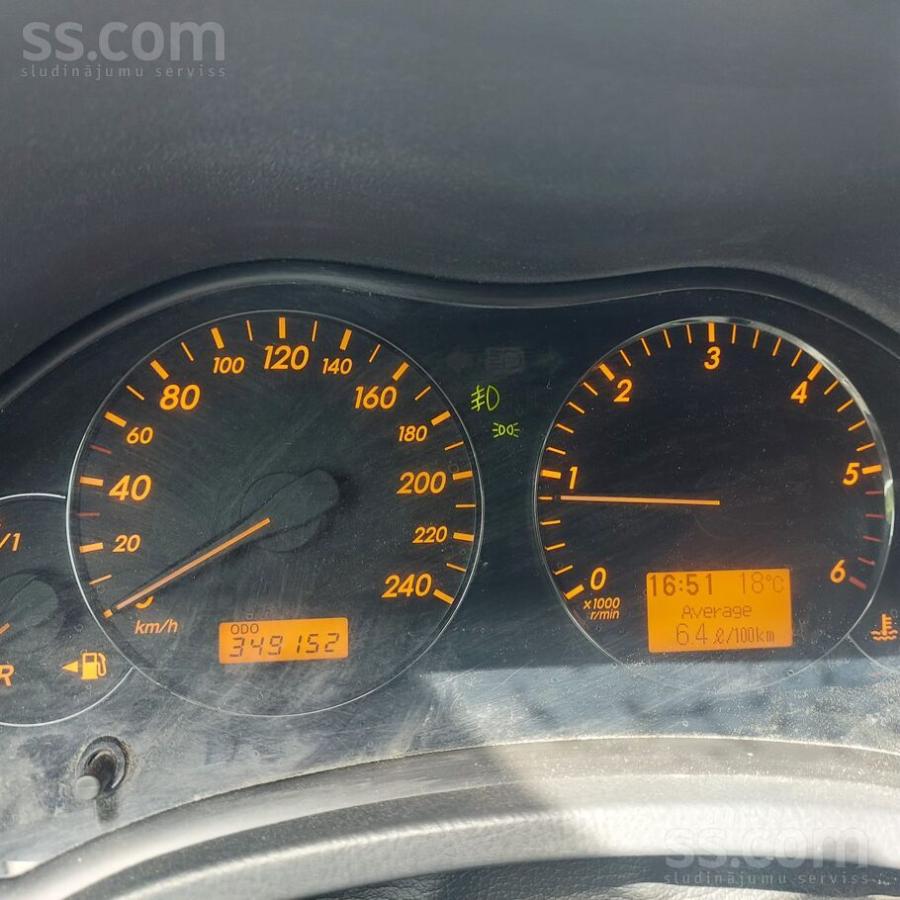Pelēks Toyota Avensis 2006 Bauska, ar dzinēja tilpumu 2.20 L un nobraukumu 348 tūkst. km par 1850 €, foto 14 vietnē AUTOMOTO.COM.LV