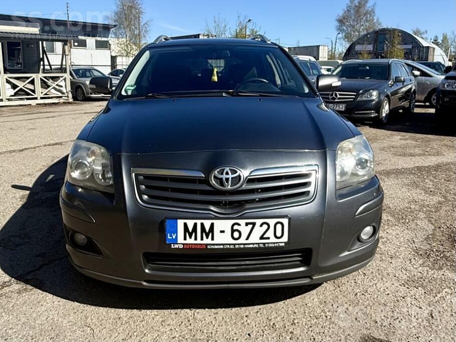 Grey Toyota Avensis 2006 in Riga, with an engine capacity of 2.00 L and mileage of 0 thousand km for 2350 €, photo 4 on AUTOMOTO.COM.LV