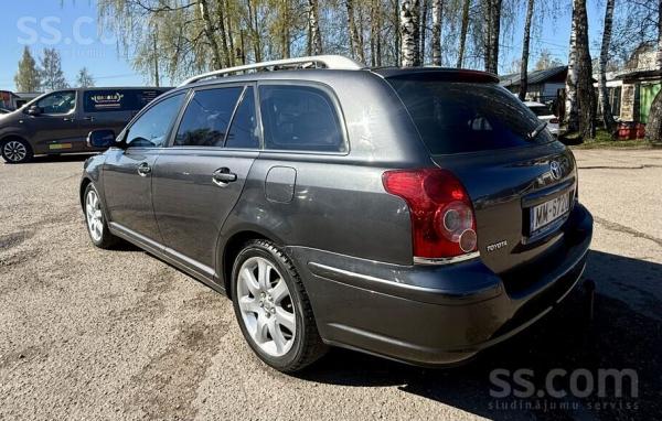 Grey Toyota Avensis 2006 in Riga, with an engine capacity of 2.00 L and mileage of 0 thousand km for 2350 €, photo 6 on AUTOMOTO.COM.LV