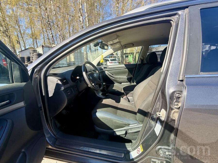 Grey Toyota Avensis 2006 in Riga, with an engine capacity of 2.00 L and mileage of 0 thousand km for 2350 €, photo 8 on AUTOMOTO.COM.LV