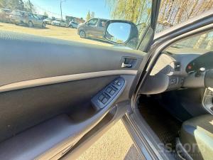 Grey Toyota Avensis 2006 in Riga, with an engine capacity of 2.00 L and mileage of 0 thousand km for 2350 €, photo 9 on AUTOMOTO.COM.LV