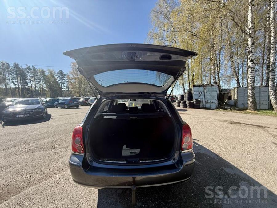 Grey Toyota Avensis 2006 in Riga, with an engine capacity of 2.00 L and mileage of 0 thousand km for 2350 €, photo 20 on AUTOMOTO.COM.LV