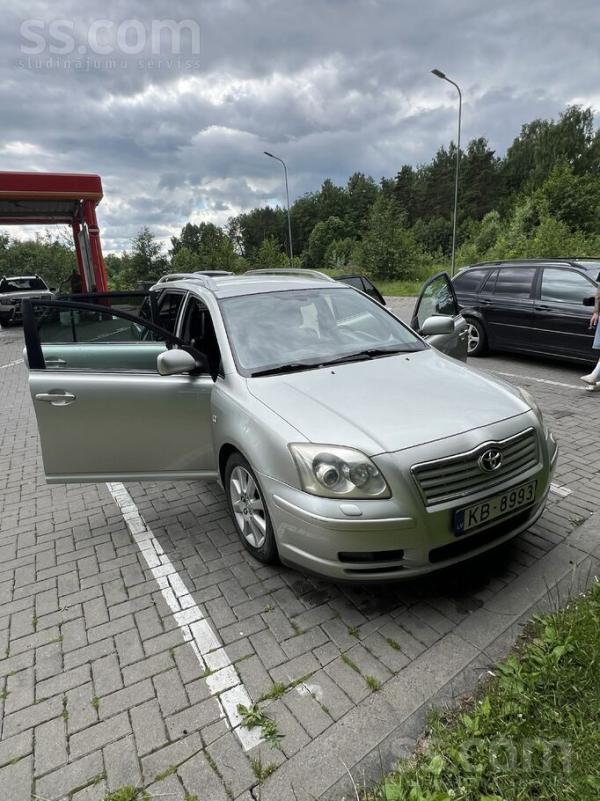 Pelēks Toyota Avensis 2006 Rīga, ar dzinēja tilpumu 2.20 L un nobraukumu 294 tūkst. km par 1700 €, foto 2 vietnē AUTOMOTO.COM.LV