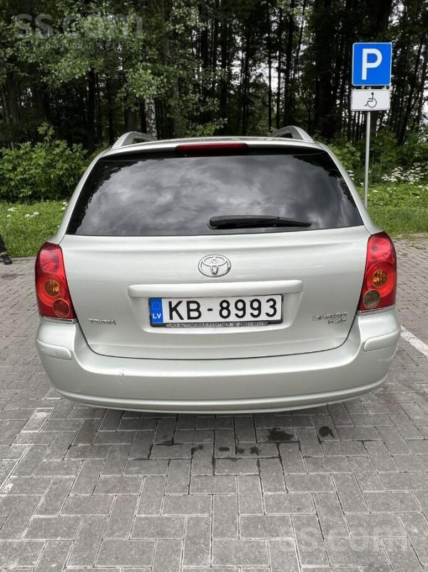 Pelēks Toyota Avensis 2006 Rīga, ar dzinēja tilpumu 2.20 L un nobraukumu 294 tūkst. km par 1700 €, foto 4 vietnē AUTOMOTO.COM.LV