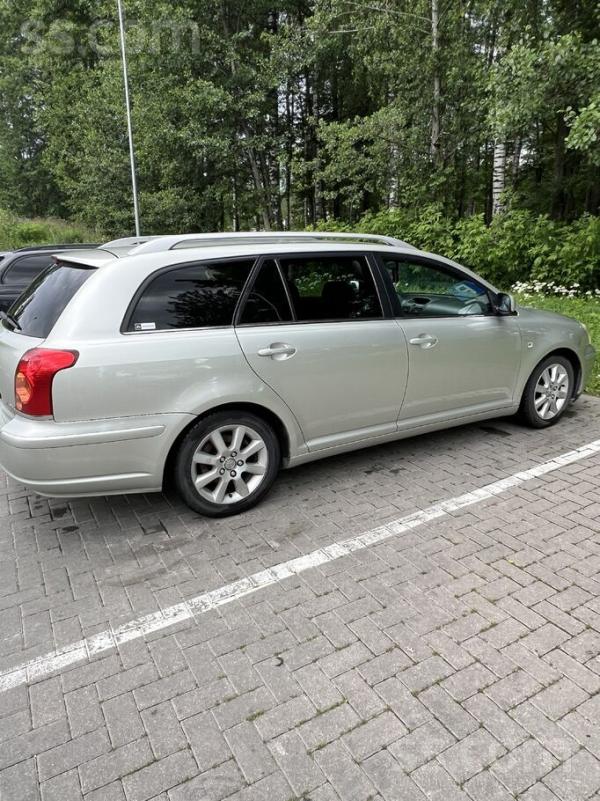 Pelēks Toyota Avensis 2006 Rīga, ar dzinēja tilpumu 2.20 L un nobraukumu 294 tūkst. km par 1700 €, foto 5 vietnē AUTOMOTO.COM.LV