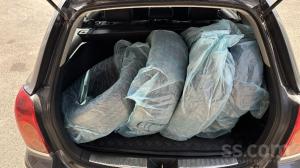 Серый Тойота Авенсис 2006 в Юрмала, объемом двигателя 2.20 л и пробегом 355 тыс. км за 1200 €, фото 5 на AUTOMOTO.COM.LV