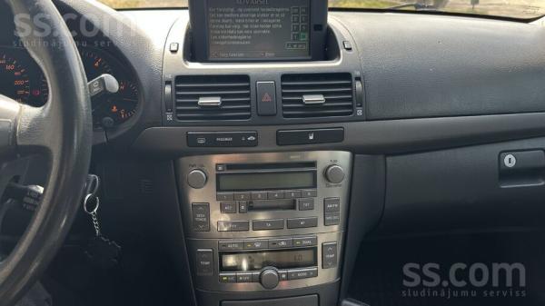 Серый Тойота Авенсис 2006 в Юрмала, объемом двигателя 2.20 л и пробегом 355 тыс. км за 1200 €, фото 9 на AUTOMOTO.COM.LV