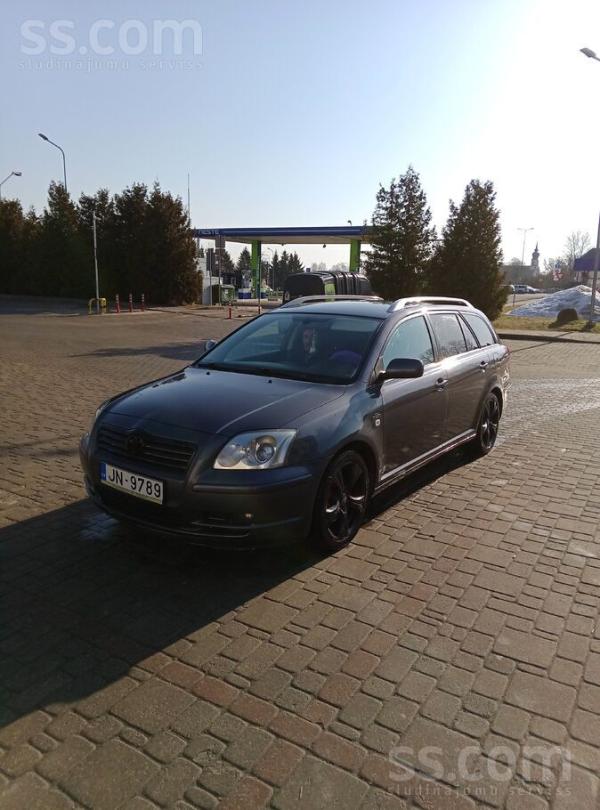 Pelēks Toyota Avensis 2006 Rīga, ar dzinēja tilpumu 2.20 L un nobraukumu 432 tūkst. km par 1300 €, foto 4 vietnē AUTOMOTO.COM.LV