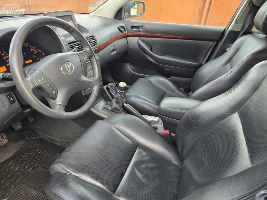 Серый Тойота Авенсис 2006 в Каунас, объемом двигателя 2.20 л и пробегом 350 тыс. км за 1550 €, фото 14 на AUTOMOTO.COM.LV