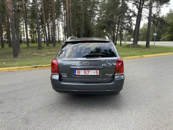 Серый Тойота Авенсис 2006 в Рига, объемом двигателя 2.20 л и пробегом 237 тыс. км за 1000 €, фото 6 на AUTOMOTO.COM.LV