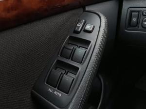 Pelēks Toyota Avensis 2006 Rīga, ar dzinēja tilpumu 2.20 L un nobraukumu 237 tūkst. km par 1000 €, foto 21 vietnē AUTOMOTO.COM.LV