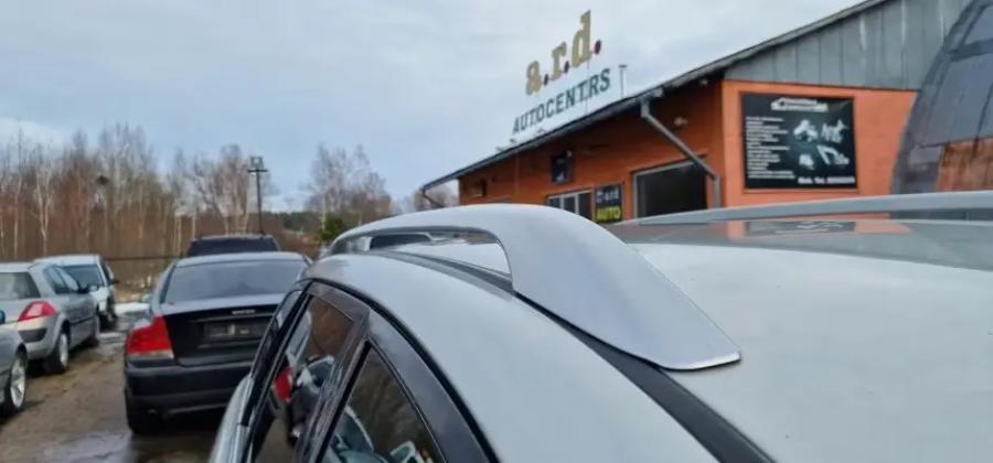 Серый Тойота Авенсис 2006 в Валмиера, объемом двигателя 2.20 л и пробегом 360 тыс. км за 1800 €, фото 13 на AUTOMOTO.COM.LV
