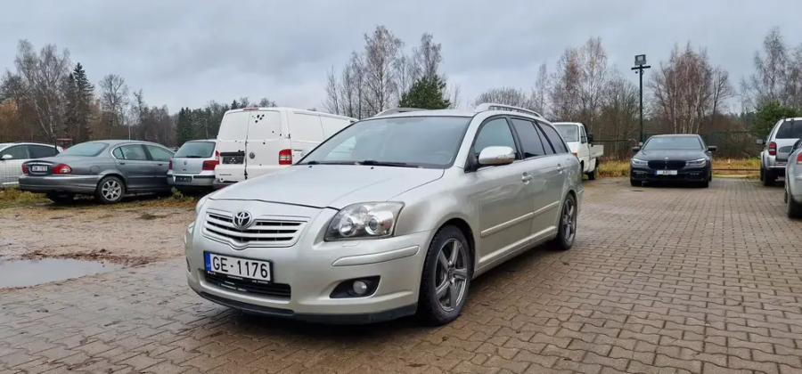 Серый Тойота Авенсис 2006 в Валмиера, объемом двигателя 2.20 л и пробегом 457 тыс. км за 1500 €, фото 7 на AUTOMOTO.COM.LV