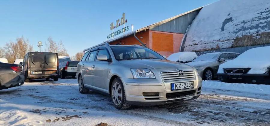 Серый Тойота Авенсис 2006 в Валмиера, объемом двигателя 2.00 л и пробегом 408 тыс. км за 1400 €, фото 1 на AUTOMOTO.COM.LV