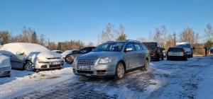 Серый Тойота Авенсис 2006 в Валмиера, объемом двигателя 2.00 л и пробегом 408 тыс. км за 1400 €, фото 7 на AUTOMOTO.COM.LV