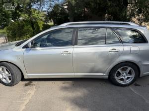 Pelēks Toyota Avensis 2006 Kauņa, ar dzinēja tilpumu 2.00 L un nobraukumu 286 tūkst. km par 1050 €, foto 12 vietnē AUTOMOTO.COM.LV