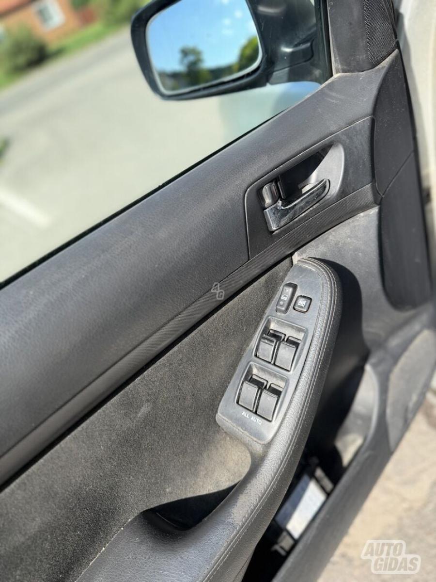 Pelēks Toyota Avensis 2006 Kauņa, ar dzinēja tilpumu 2.00 L un nobraukumu 286 tūkst. km par 1050 €, foto 15 vietnē AUTOMOTO.COM.LV
