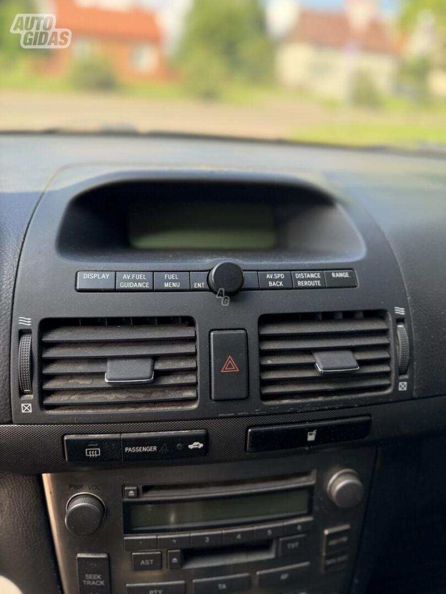 Pelēks Toyota Avensis 2006 Kauņa, ar dzinēja tilpumu 2.00 L un nobraukumu 286 tūkst. km par 1050 €, foto 22 vietnē AUTOMOTO.COM.LV