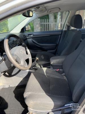 Pelēks Toyota Avensis 2006 Kauņa, ar dzinēja tilpumu 2.00 L un nobraukumu 286 tūkst. km par 1050 €, foto 13 vietnē AUTOMOTO.COM.LV