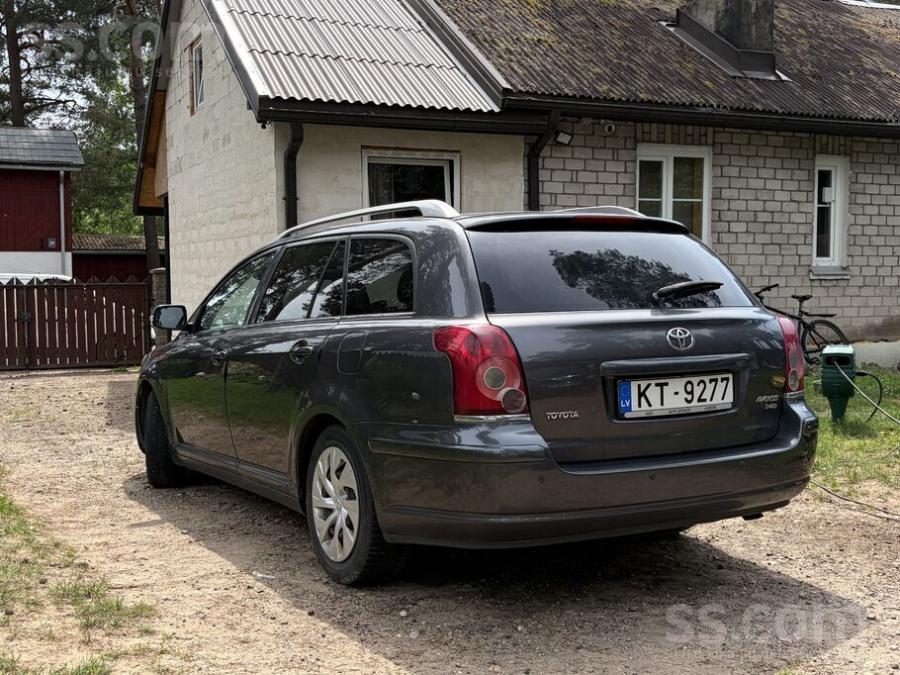 Серый Тойота Авенсис 2006 в Огре, объемом двигателя 2.00 л и пробегом 323 тыс. км за 1799 €, фото 5 на AUTOMOTO.COM.LV