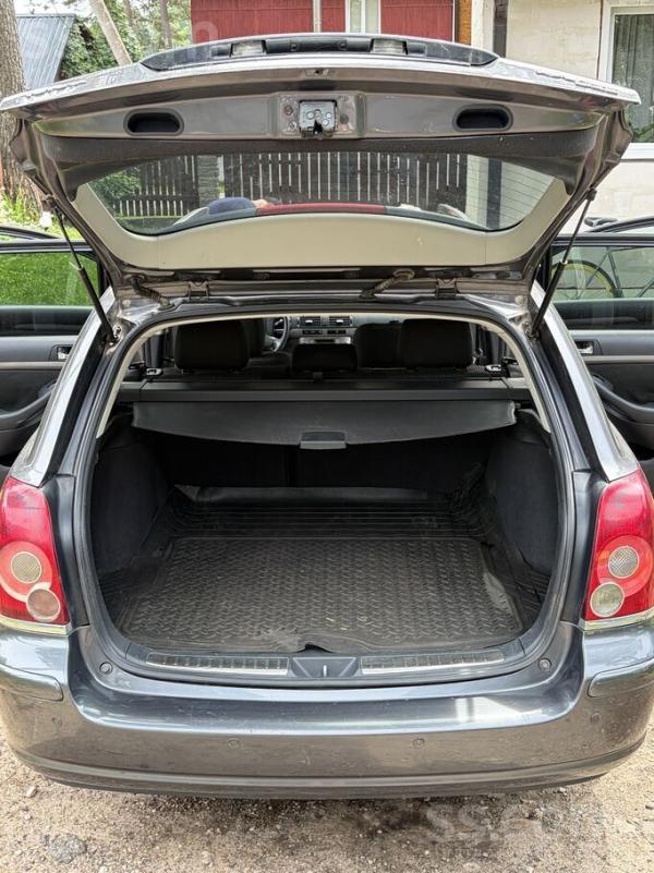 Pelēks Toyota Avensis 2006 Ogre, ar dzinēja tilpumu 2.00 L un nobraukumu 323 tūkst. km par 1799 €, foto 7 vietnē AUTOMOTO.COM.LV