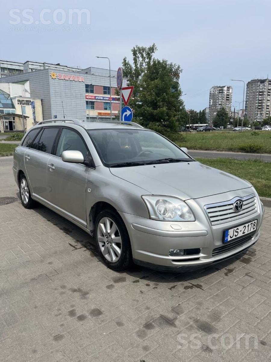Pelēks Toyota Avensis 2006 Rīga, ar dzinēja tilpumu 2.00 L un nobraukumu 320 tūkst. km par 1000 €, foto 3 vietnē AUTOMOTO.COM.LV