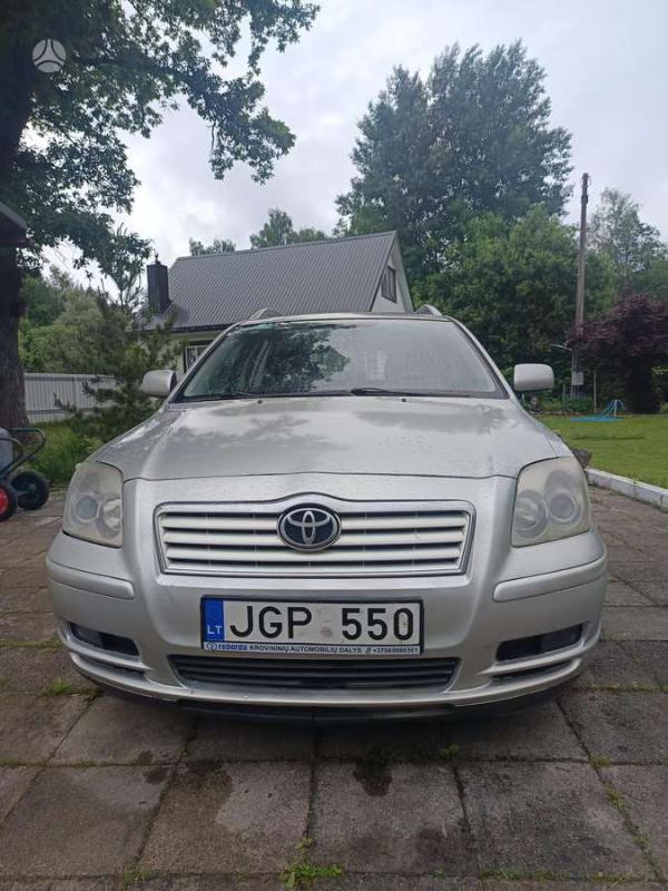 Pelēks Toyota Avensis 2006 Viļņa, ar dzinēja tilpumu 2.23 L un nobraukumu 310 tūkst. km par 1600 €, foto 1 vietnē AUTOMOTO.COM.LV