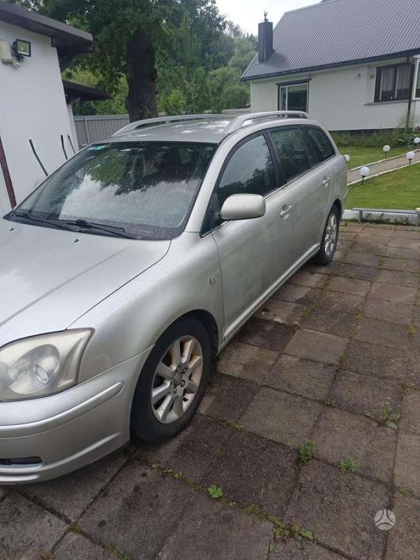 Pelēks Toyota Avensis 2006 Viļņa, ar dzinēja tilpumu 2.23 L un nobraukumu 310 tūkst. km par 1600 €, foto 3 vietnē AUTOMOTO.COM.LV