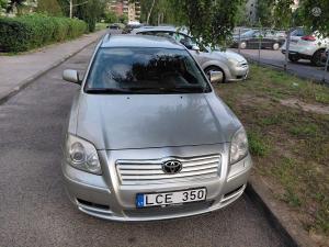 Pelēks Toyota Avensis 2006 Viļņa, ar dzinēja tilpumu 2.00 L un nobraukumu 380 tūkst. km par 1200 €, foto  vietnē AUTOMOTO.COM.LV