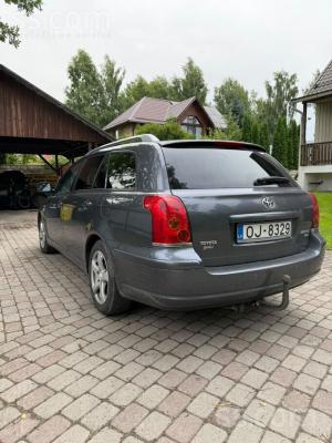 Серый Тойота Авенсис 2006 в Рига, объемом двигателя 2.20 л и пробегом 217 тыс. км за 2650 €, фото 5 на AUTOMOTO.COM.LV