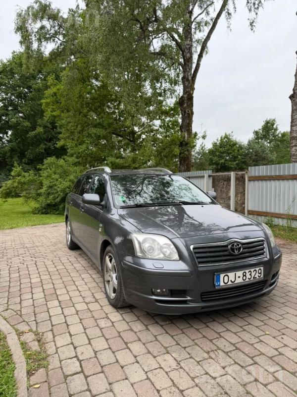 Grey Toyota Avensis 2006 in Riga, with an engine capacity of 2.20 L and mileage of 217 thousand km for 2650 €, photo 6 on AUTOMOTO.COM.LV