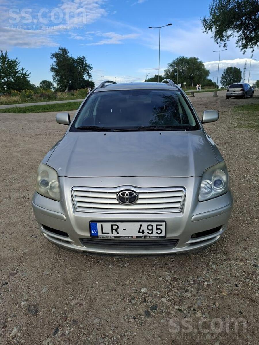 Grey Toyota Avensis 2006 in Liepaja, with an engine capacity of 2.20 L and mileage of 353 thousand km for 1650 €, photo 1 on AUTOMOTO.COM.LV