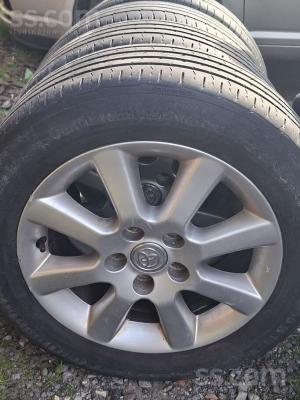 Grey Toyota Avensis 2006 in Liepaja, with an engine capacity of 2.20 L and mileage of 353 thousand km for 1650 €, photo 10 on AUTOMOTO.COM.LV