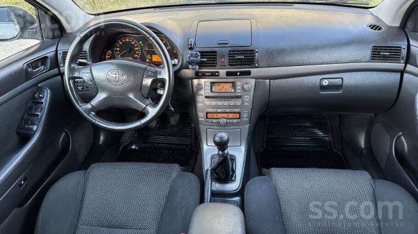 Pelēks Toyota Avensis 2006 Rēzekne, ar dzinēja tilpumu 2.20 L un nobraukumu 333 tūkst. km par 1950 €, foto 9 vietnē AUTOMOTO.COM.LV