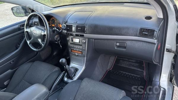Pelēks Toyota Avensis 2006 Rēzekne, ar dzinēja tilpumu 2.20 L un nobraukumu 333 tūkst. km par 1950 €, foto 10 vietnē AUTOMOTO.COM.LV