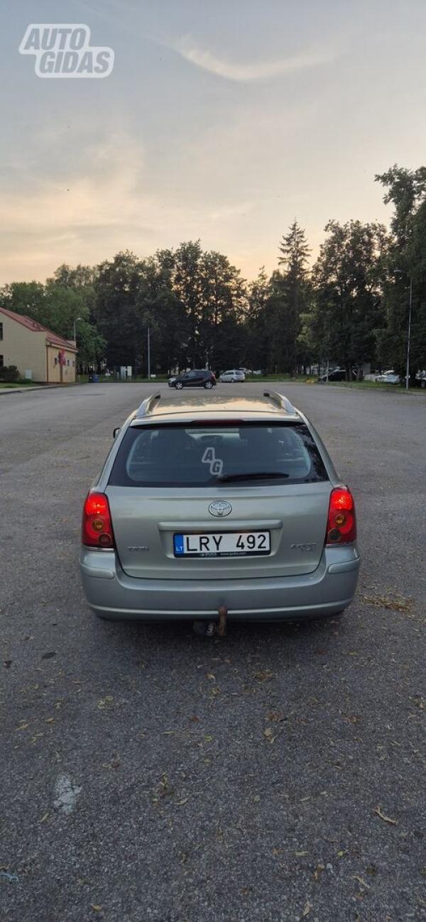 Grey Toyota Avensis 2006 in Alytus, with an engine capacity of 2.20 L and mileage of 351 thousand km for 1450 €, photo 4 on AUTOMOTO.COM.LV